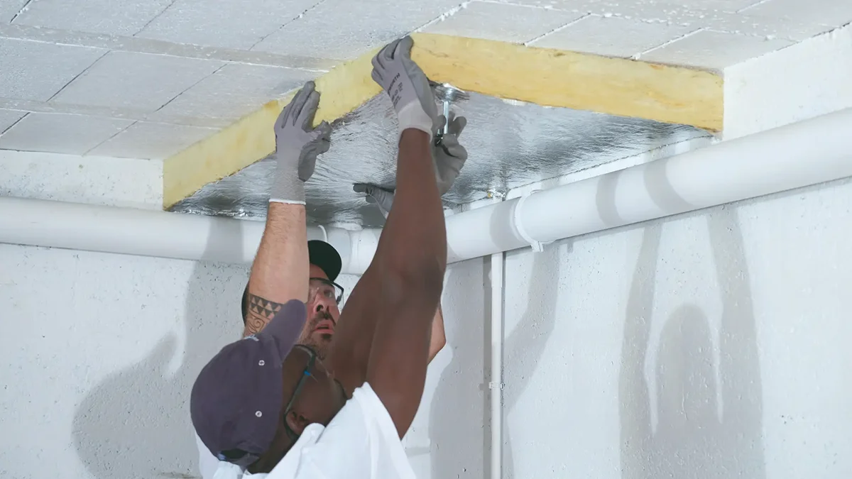 Le Guide sur l’isolation sous dalle : principe, avantages, fonctionnement